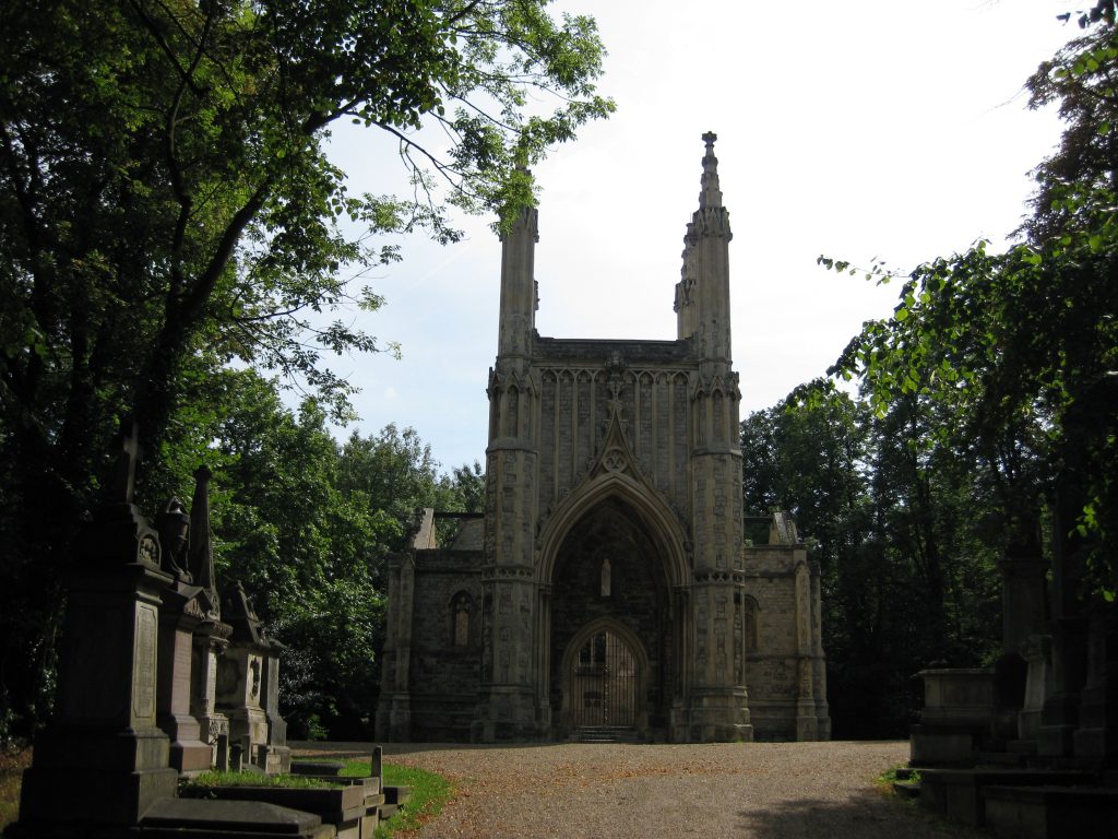 Nunhead Cemetery | A Visitors' Guide by Tom Fogarty